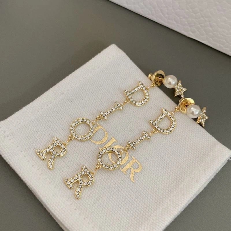 Low-cost Christian Dior Earrings