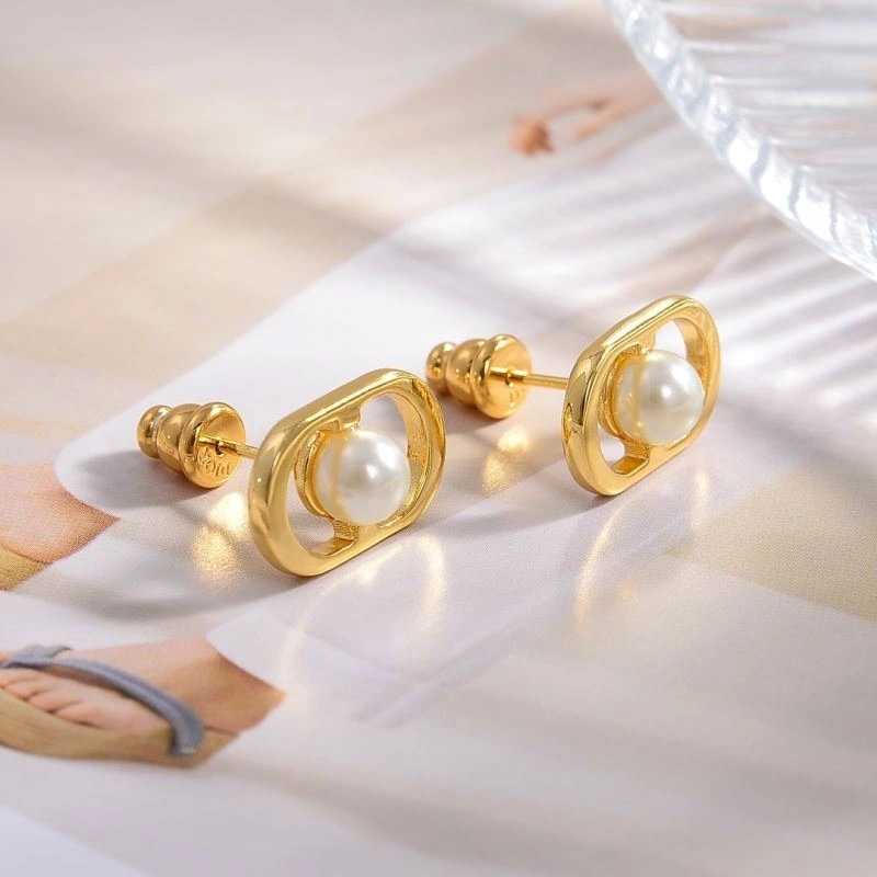 Low-cost Christian Dior Earrings