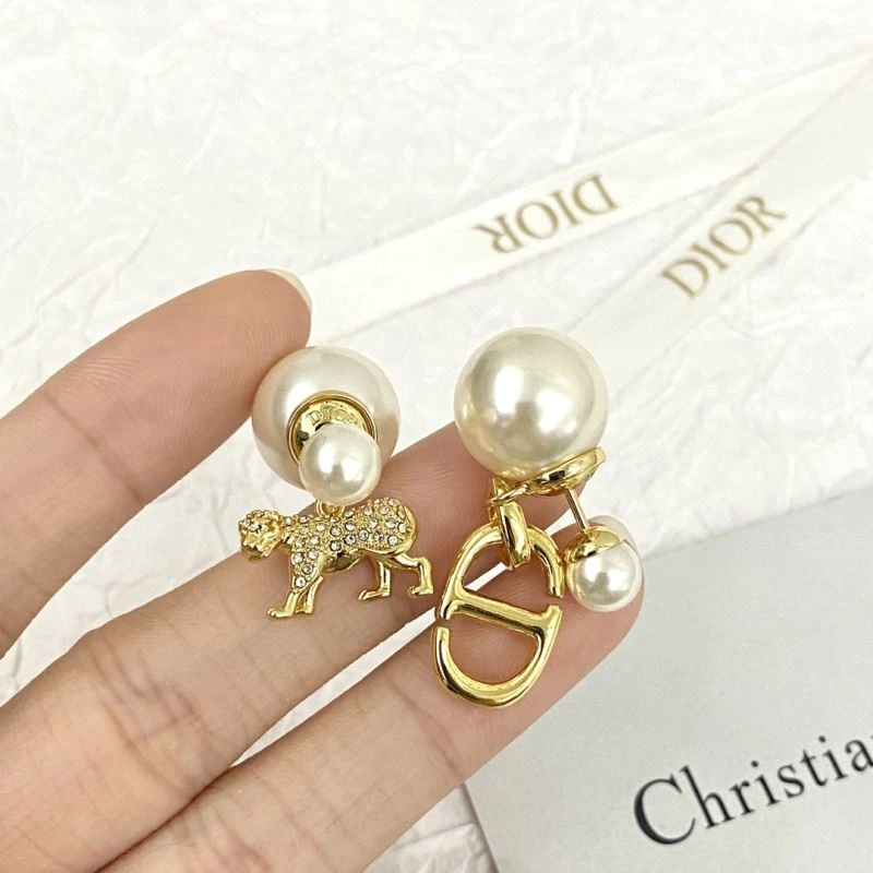 High fidelity Christian Dior Earrings