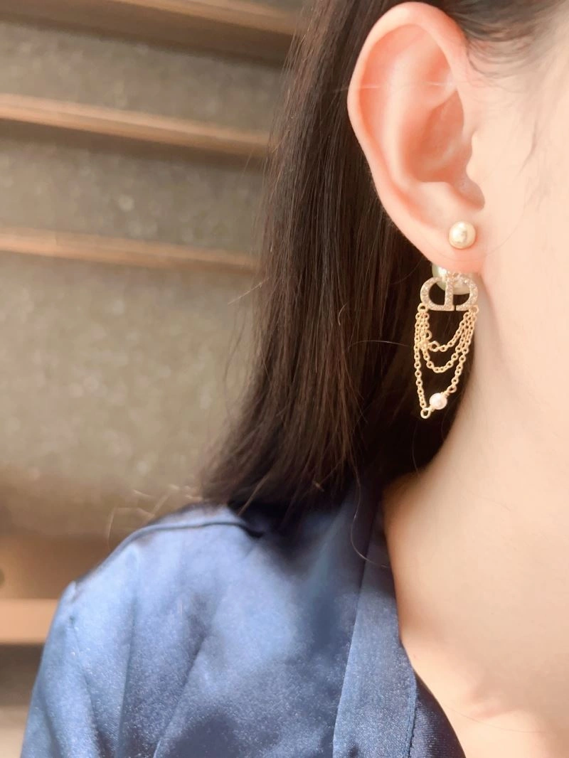 Top match Christian Dior Earrings