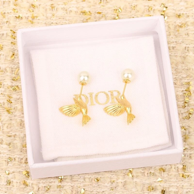 Top match Christian Dior Earrings
