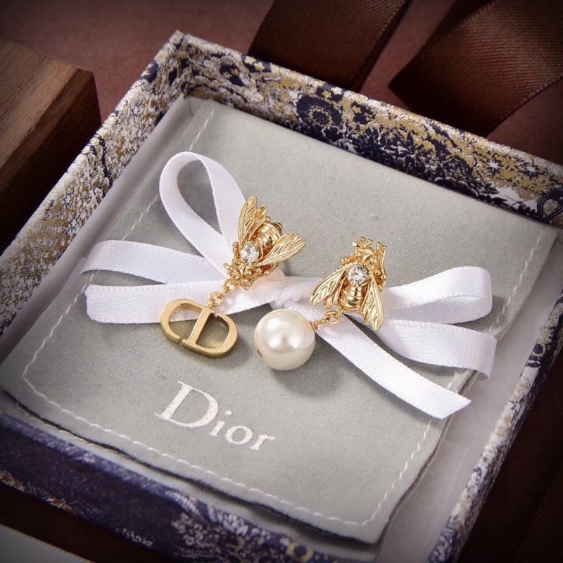 Accurate model Christian Dior Earrings