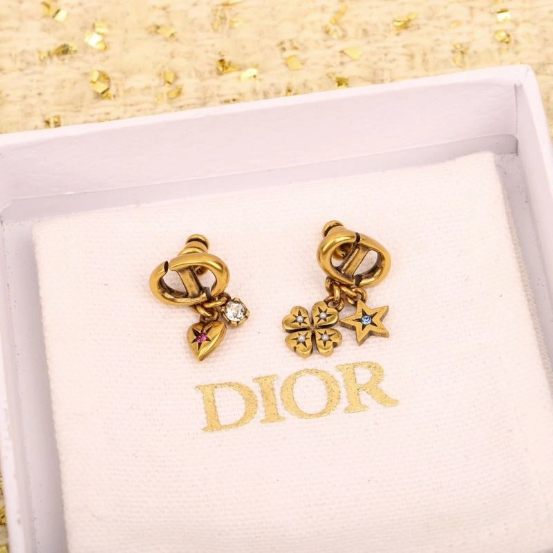 High accuracy Christian Dior Earrings