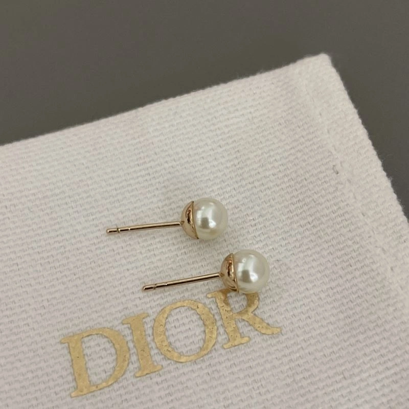 Value-priced Christian Dior Earrings