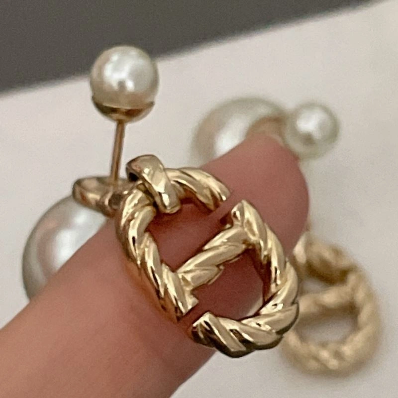 Value-priced Christian Dior Earrings