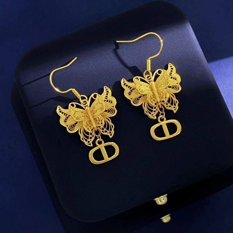 Cut-rate Christian Dior Earrings