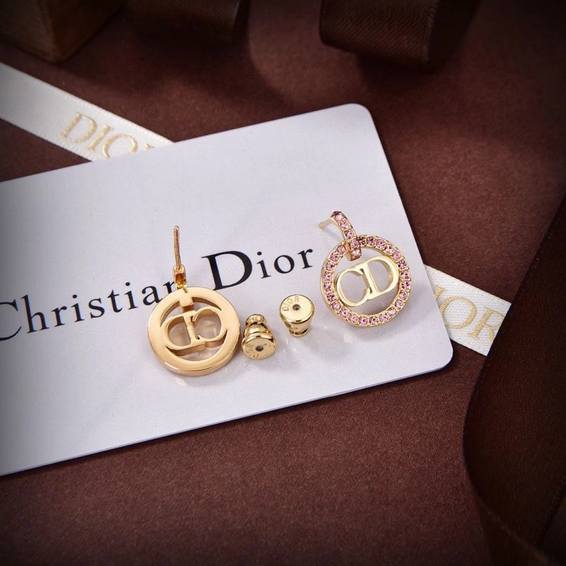 Accurate model Christian Dior Earrings