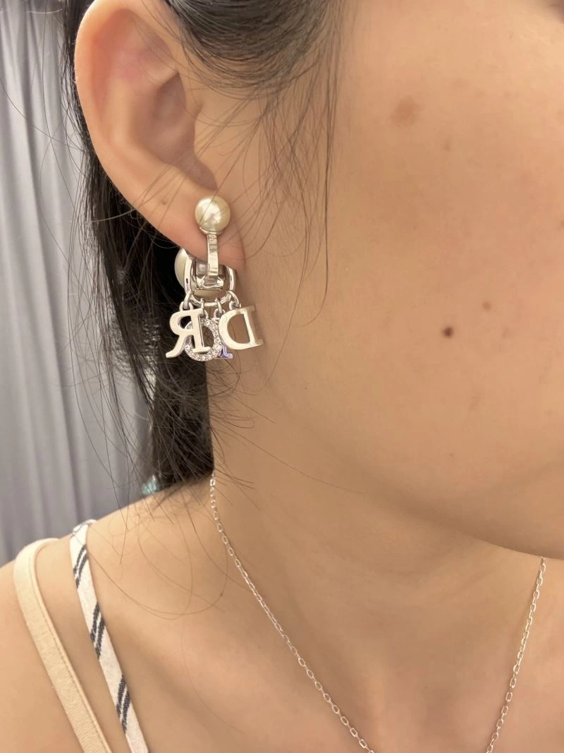 Indistinguishable Christian Dior Earrings