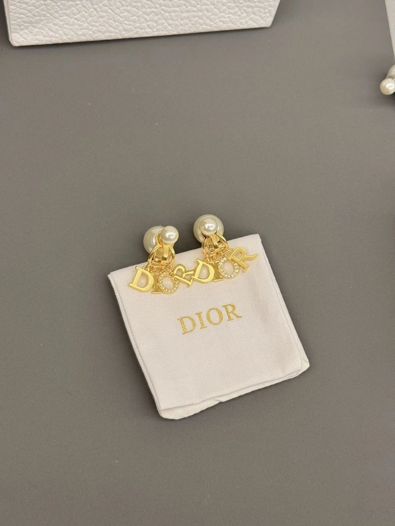 Indistinguishable Christian Dior Earrings