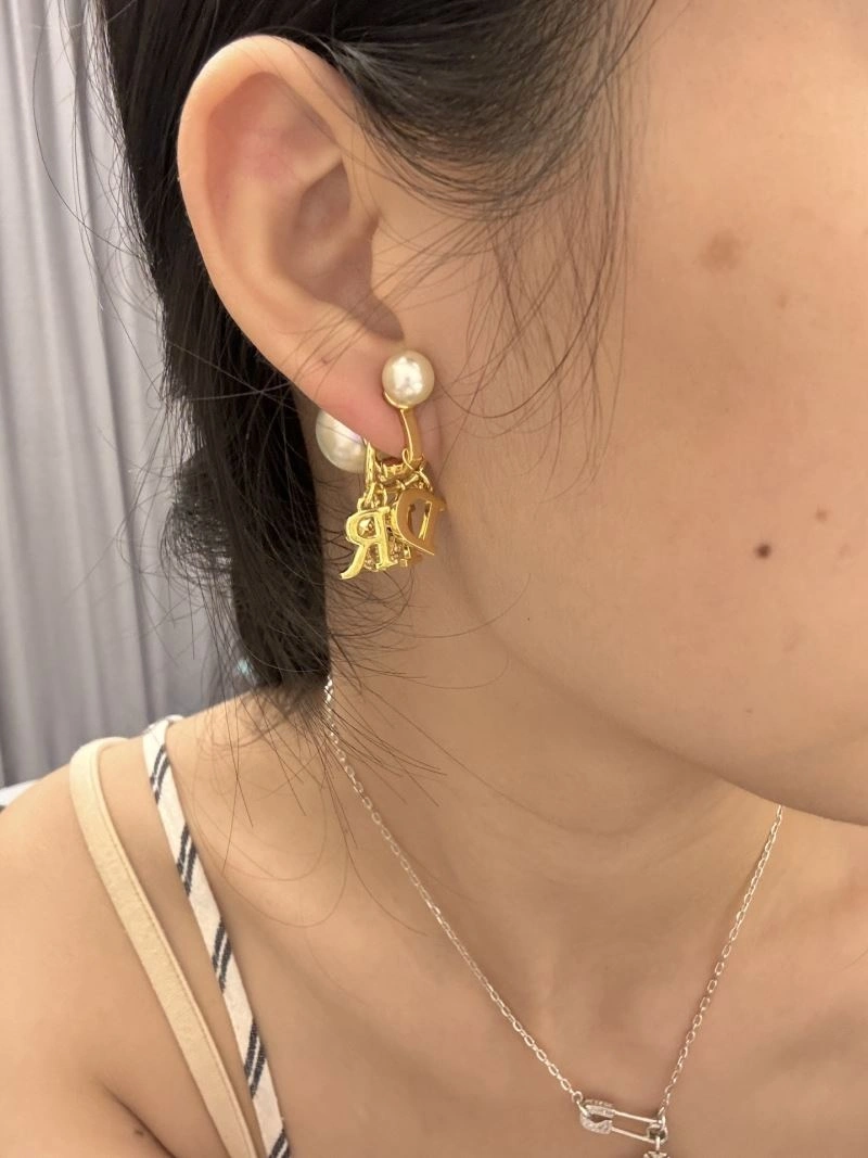Indistinguishable Christian Dior Earrings