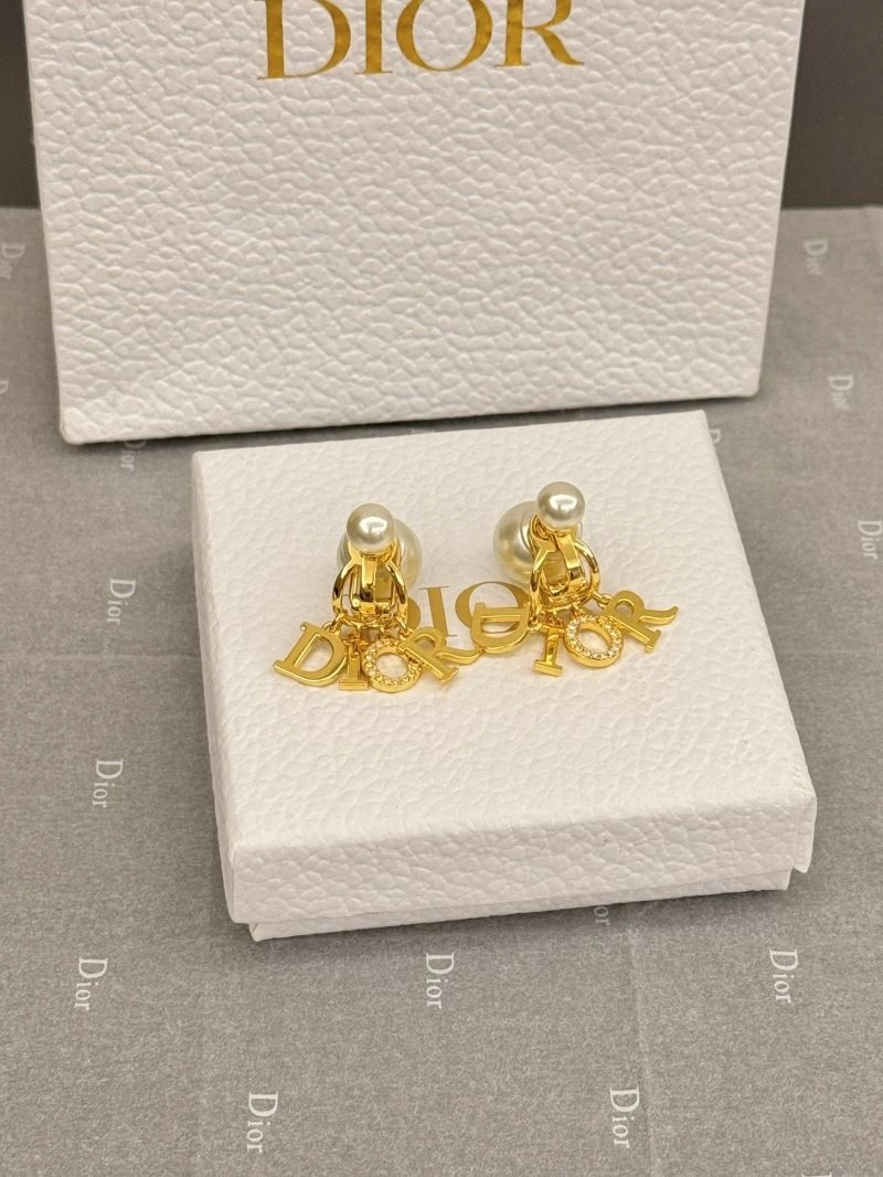 Indistinguishable Christian Dior Earrings