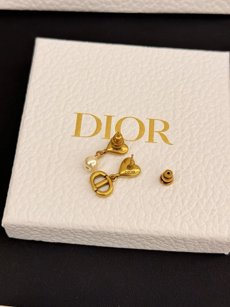 Legit Christian Dior Earrings