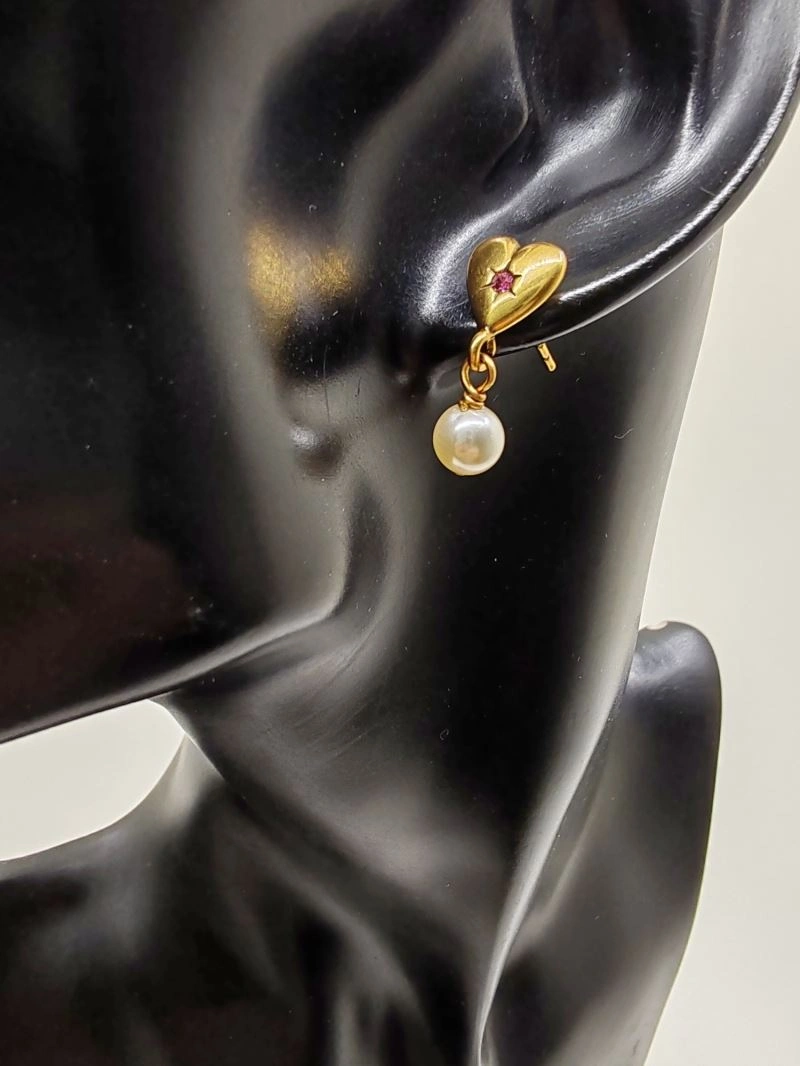 Bargain Christian Dior Earrings
