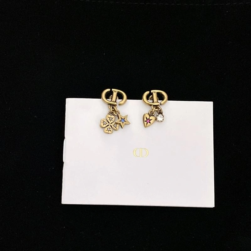 Low-cost Christian Dior Earrings