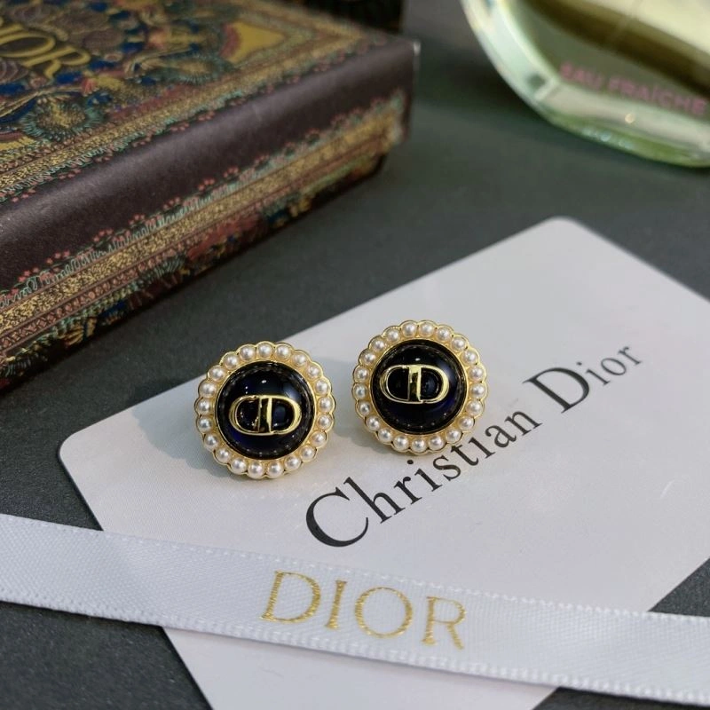 Legit Christian Dior Earrings