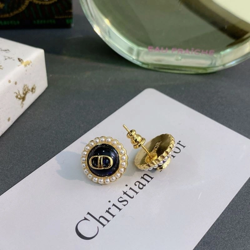 Legit Christian Dior Earrings