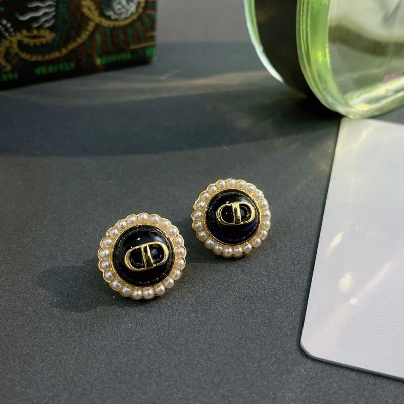 Legit Christian Dior Earrings