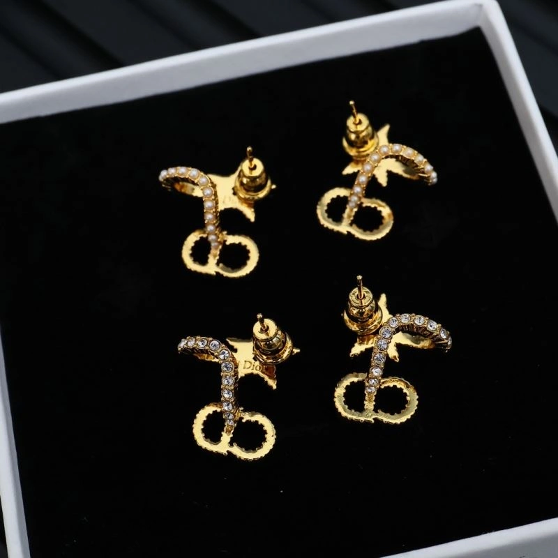 Legit Christian Dior Earrings