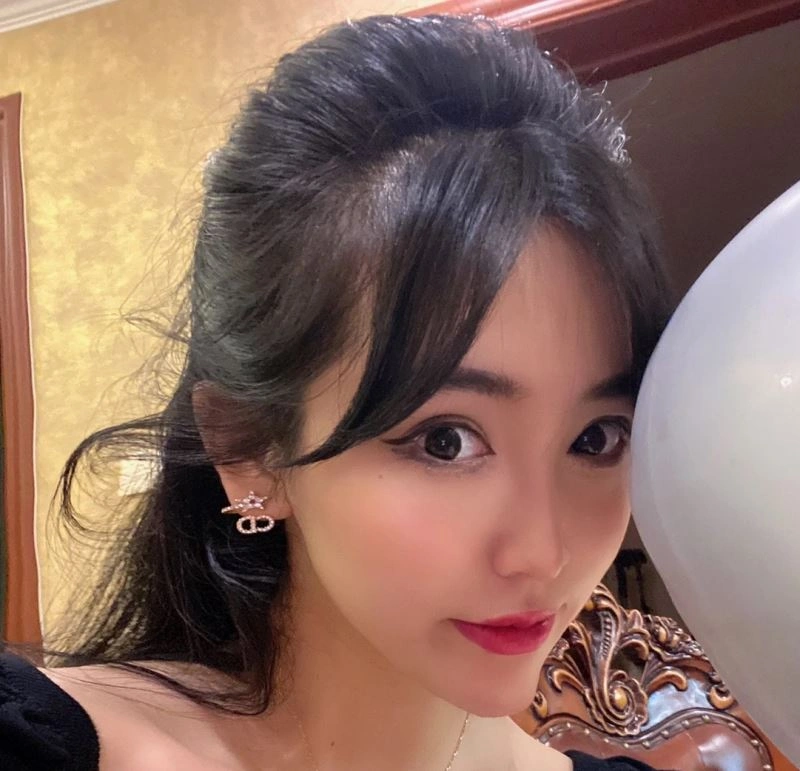 Legit Christian Dior Earrings