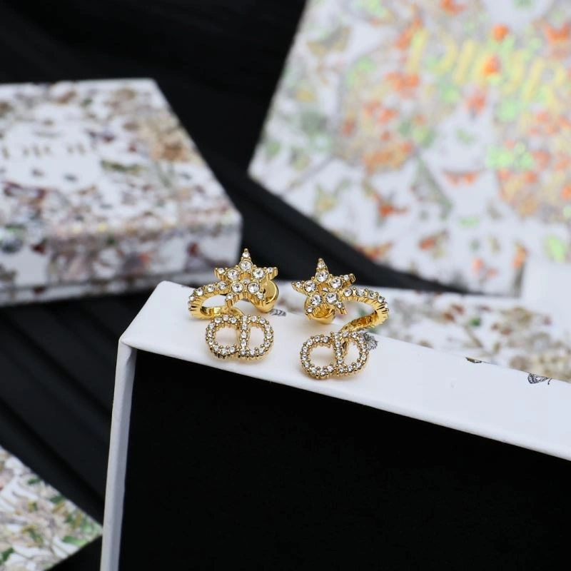 Legit Christian Dior Earrings