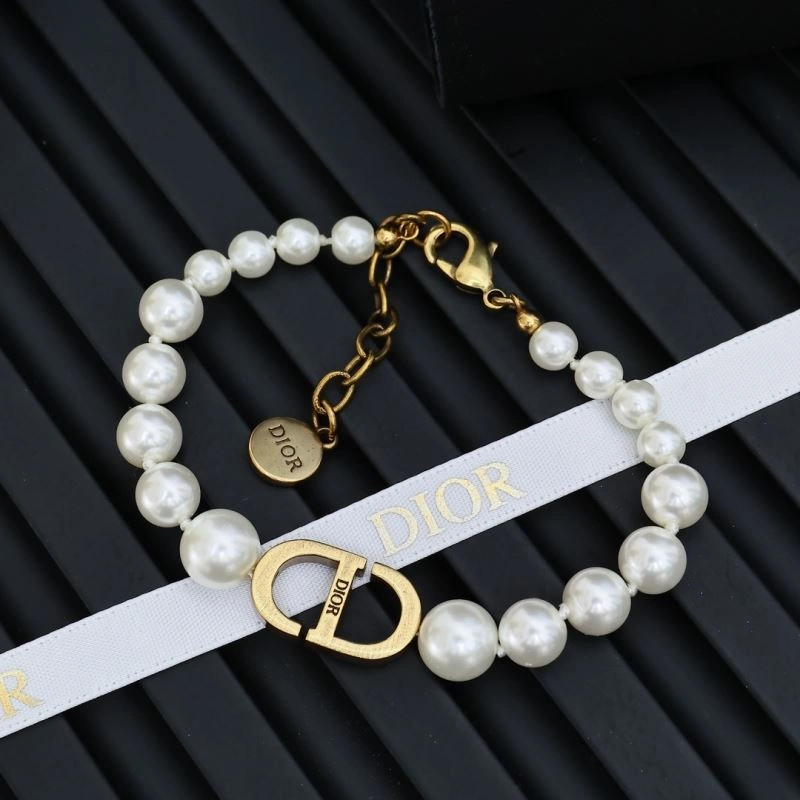 Bargain Christian Dior Earrings