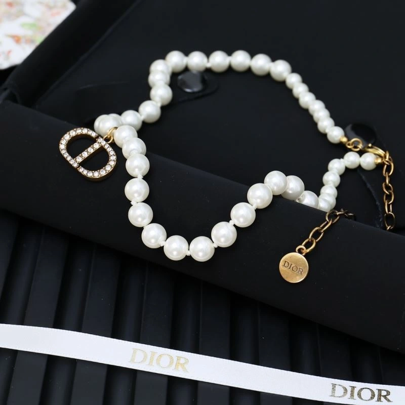 Bargain Christian Dior Earrings
