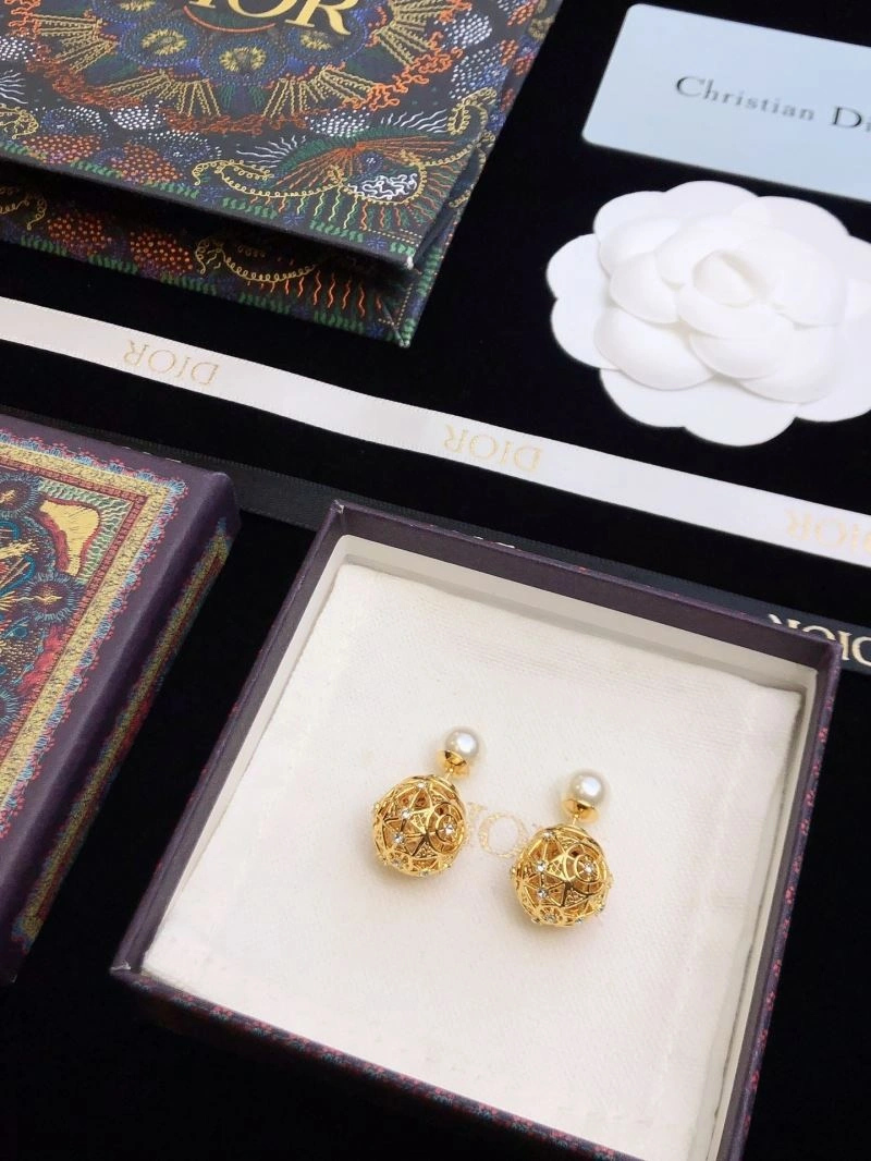 Discounted Christian Dior Earrings
