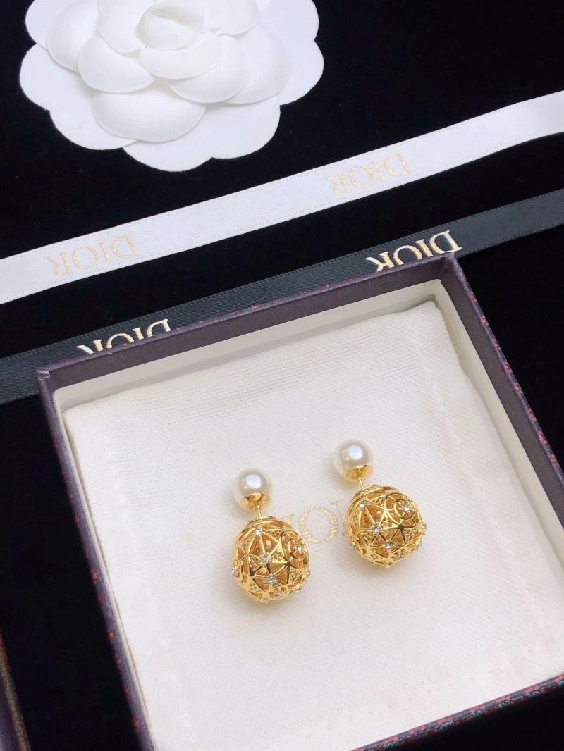 Discounted Christian Dior Earrings