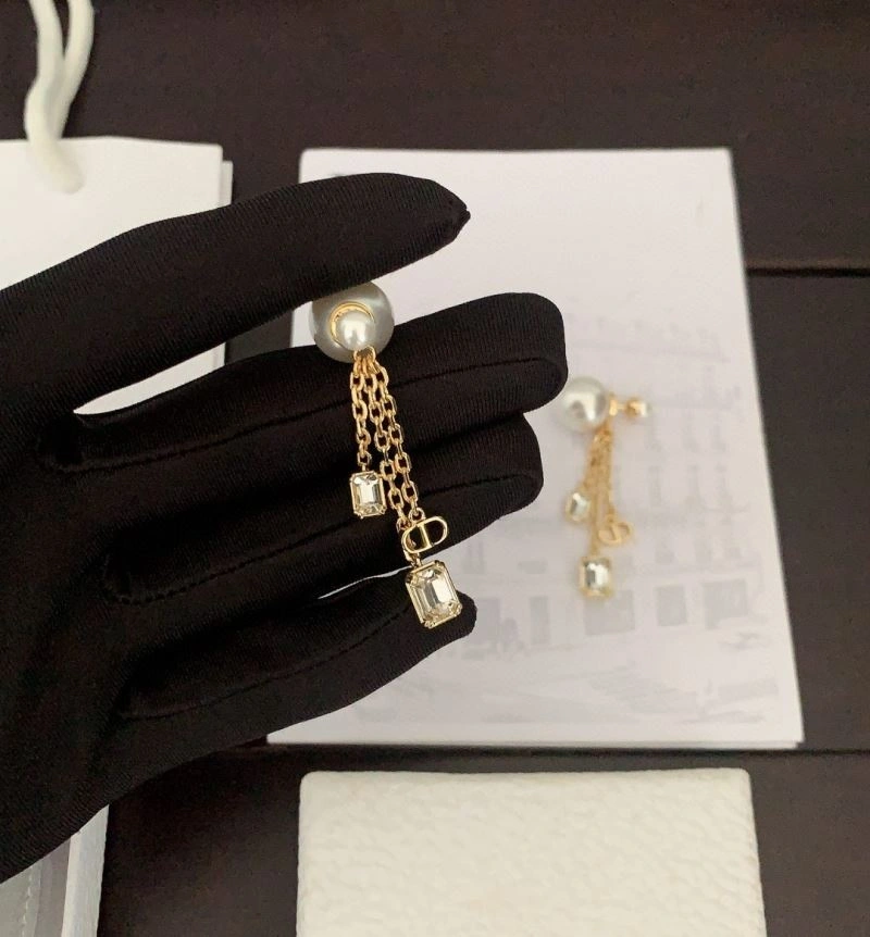 High fidelity Christian Dior Earrings