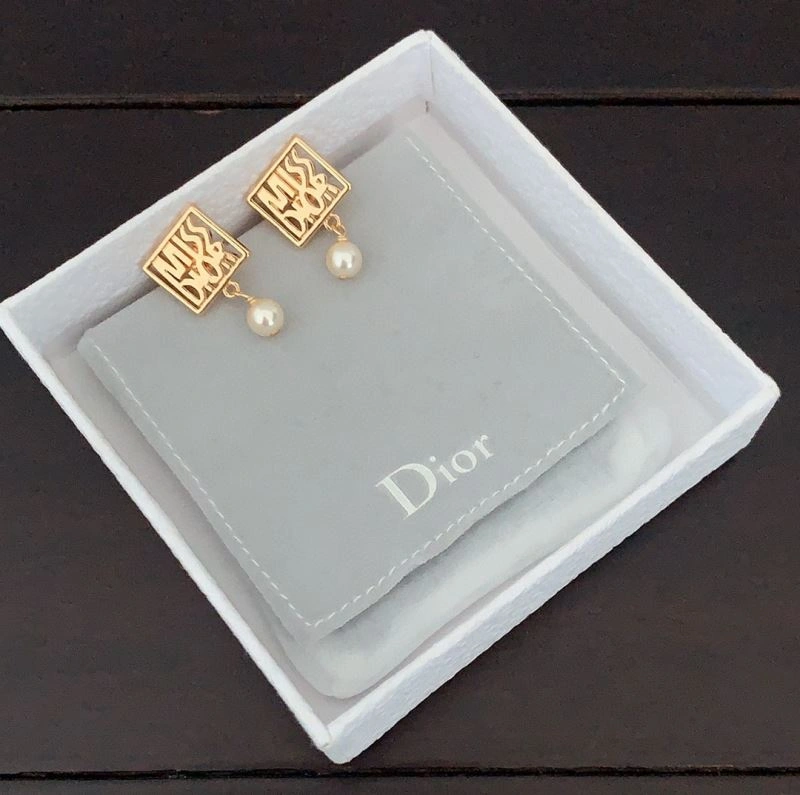 Bargain Christian Dior Earrings