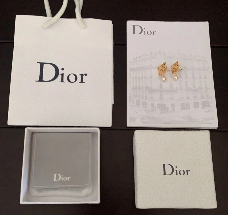 Bargain Christian Dior Earrings