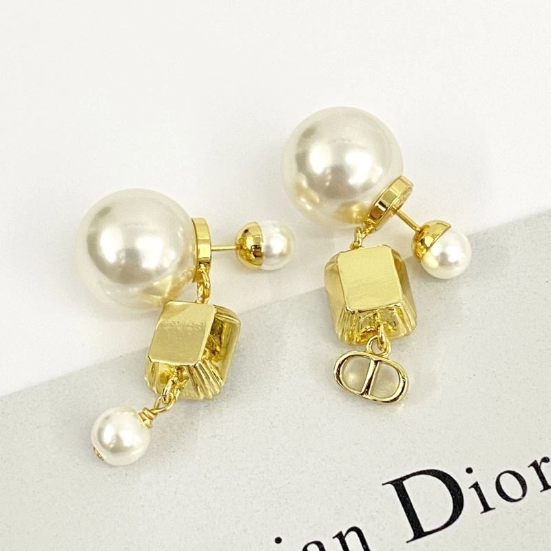 Discounted Christian Dior Earrings