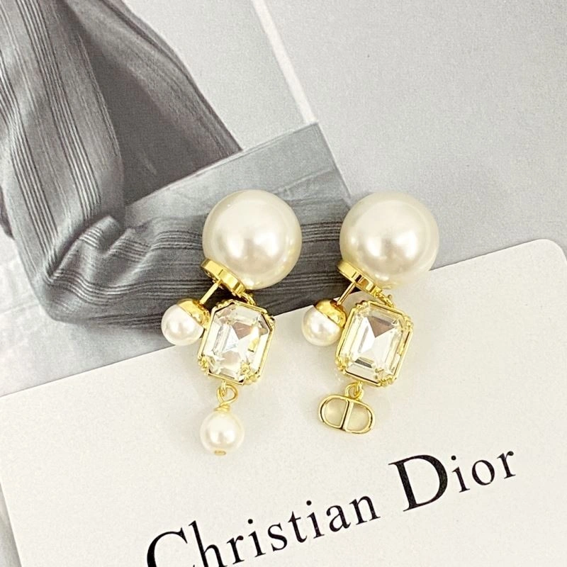 Discounted Christian Dior Earrings