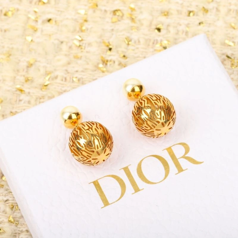 Indistinguishable Christian Dior Earrings