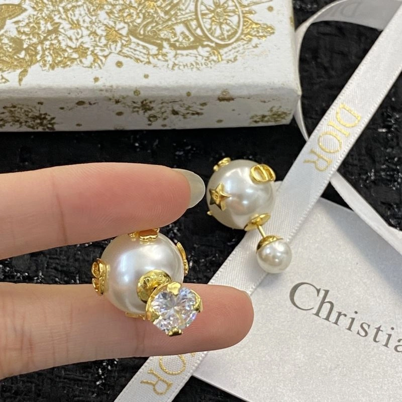 Reasonably priced Christian Dior Earrings