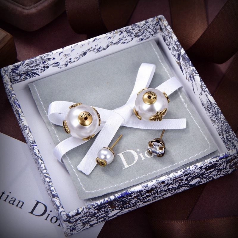 Inexpensive Christian Dior Earrings