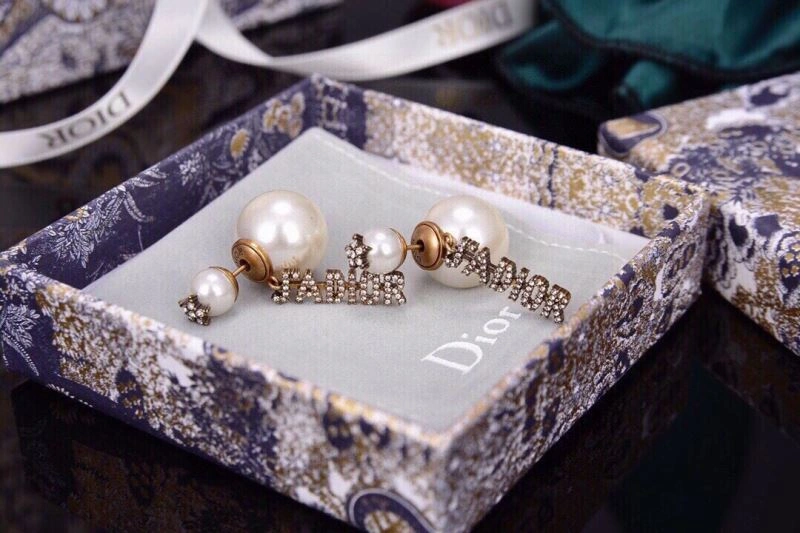Brand-original Christian Dior Earrings
