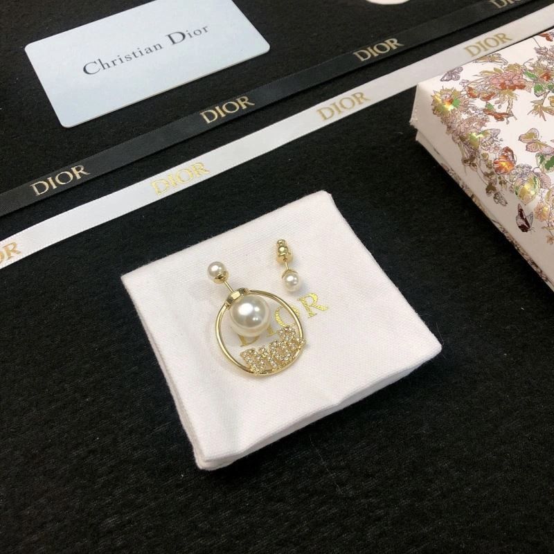 Indistinguishable Christian Dior Earrings