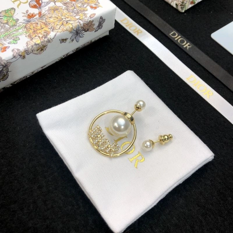 Indistinguishable Christian Dior Earrings