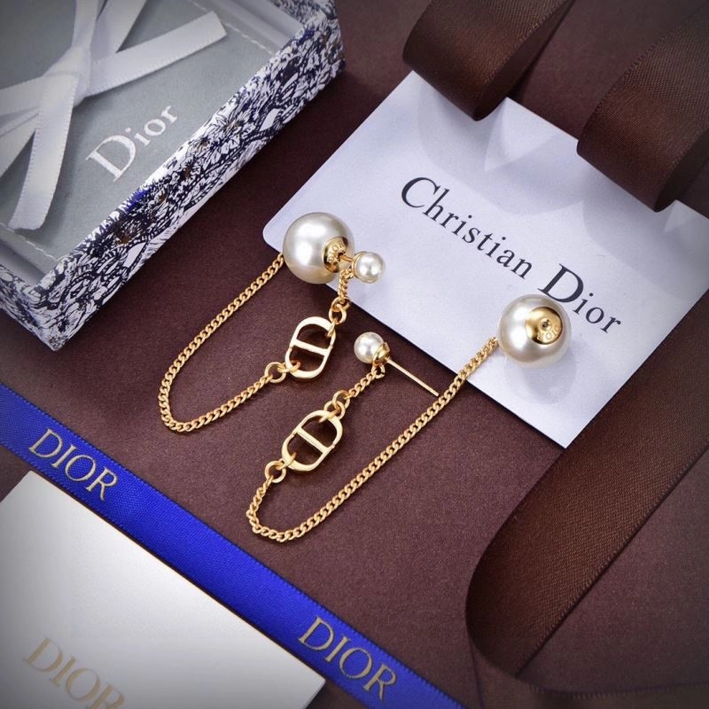 Value-priced Christian Dior Earrings