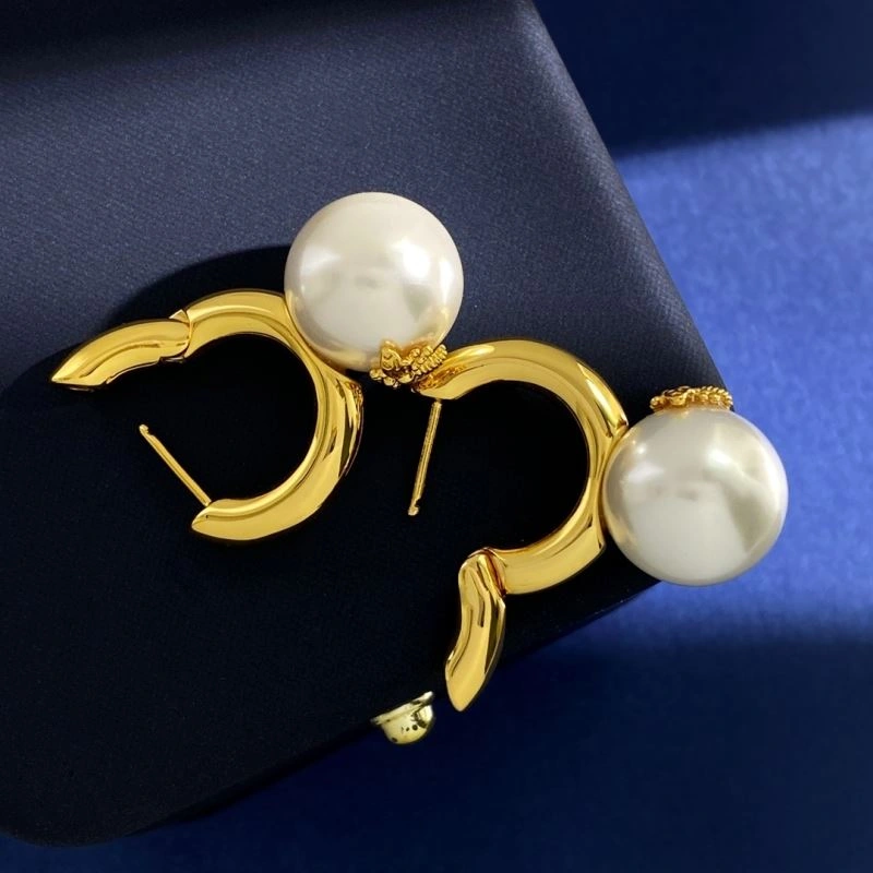Indistinguishable Christian Dior Earrings