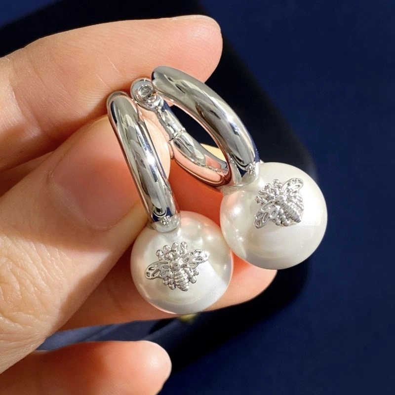 Indistinguishable Christian Dior Earrings