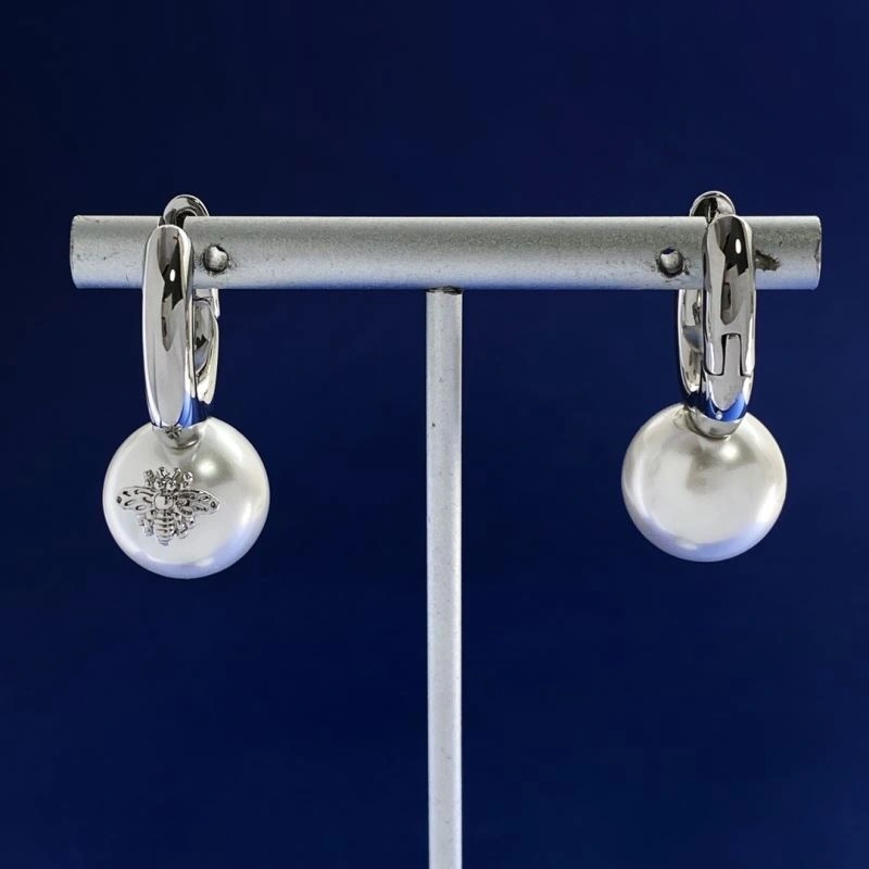 Indistinguishable Christian Dior Earrings