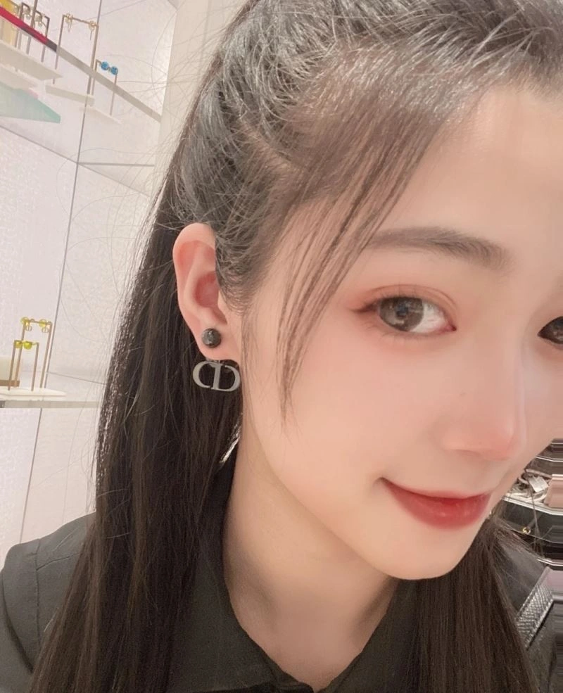 Brand-original Christian Dior Earrings
