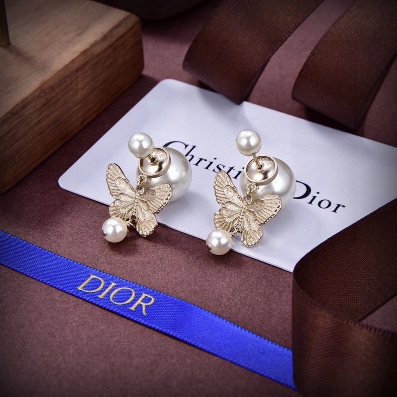 Cut-rate Christian Dior Earrings