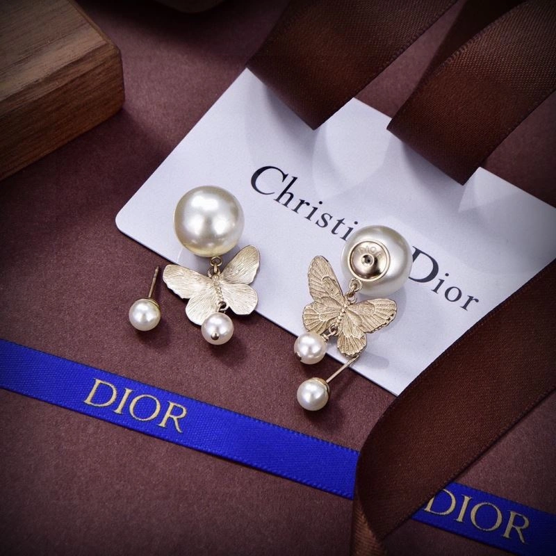 Cut-rate Christian Dior Earrings