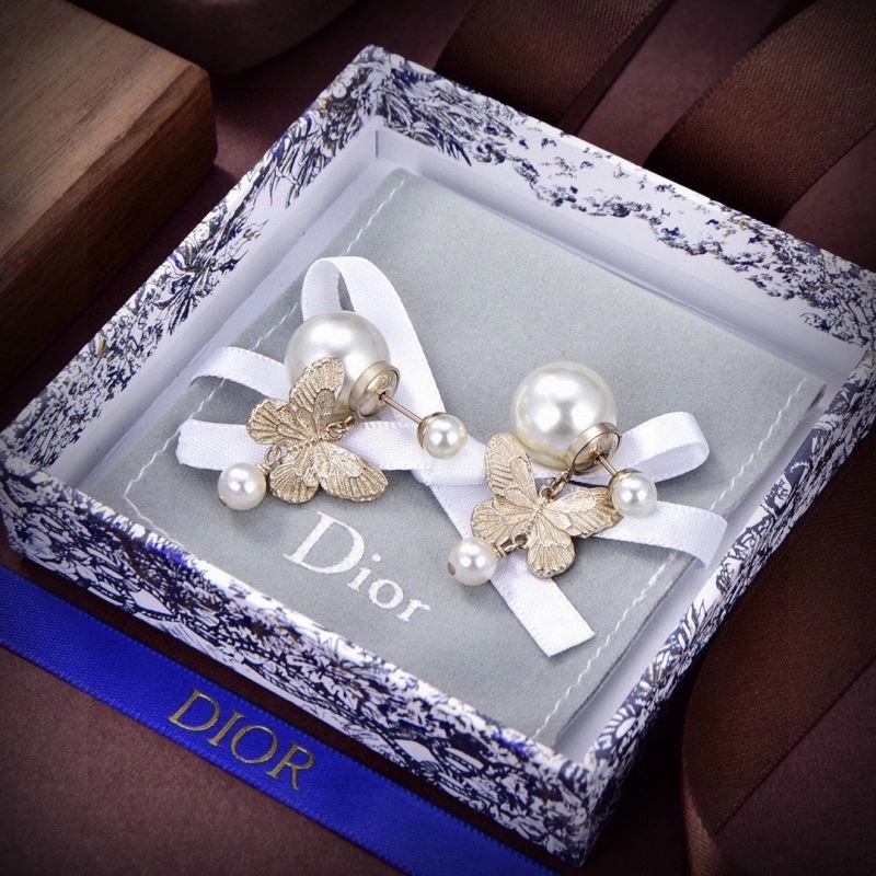 Cut-rate Christian Dior Earrings