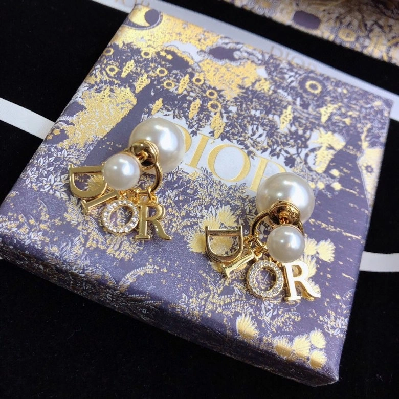 Discounted Christian Dior Earrings