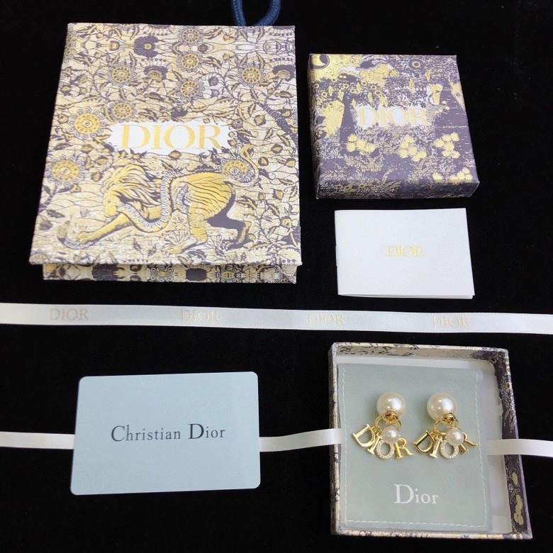 Discounted Christian Dior Earrings