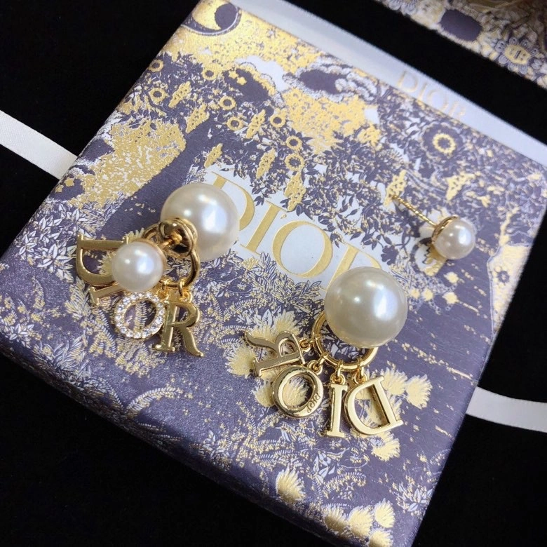 Discounted Christian Dior Earrings